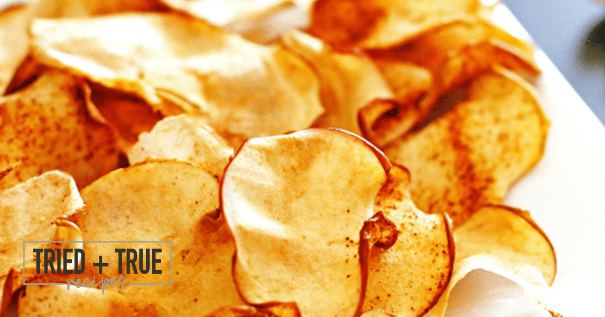 Crispy Apple Chips Baked in the Oven - Tried and True Recipes